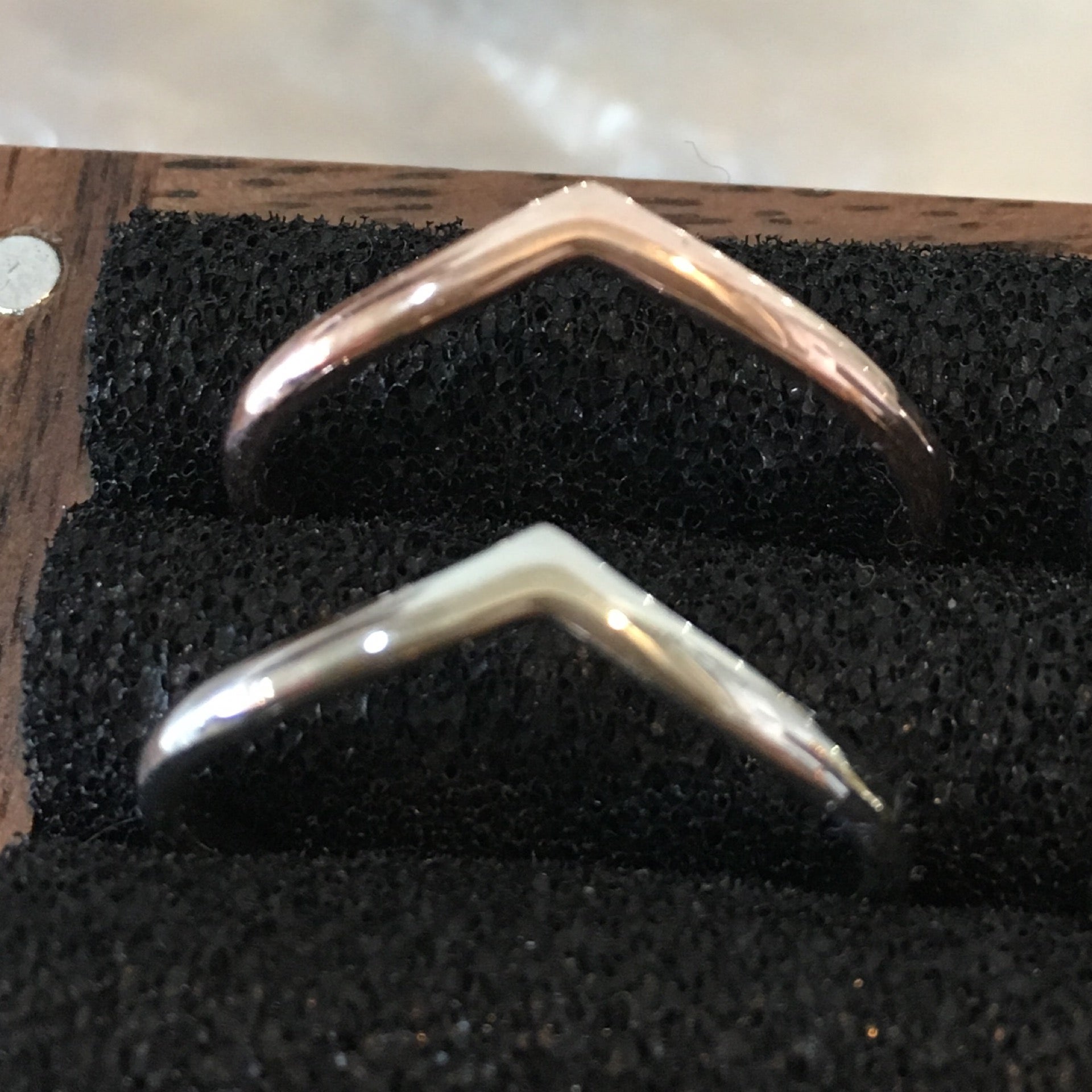 Bagues Or Chevron 2 x 1.2 mm - Chevron 2 x 1.2 mm Gold | Atelier ...