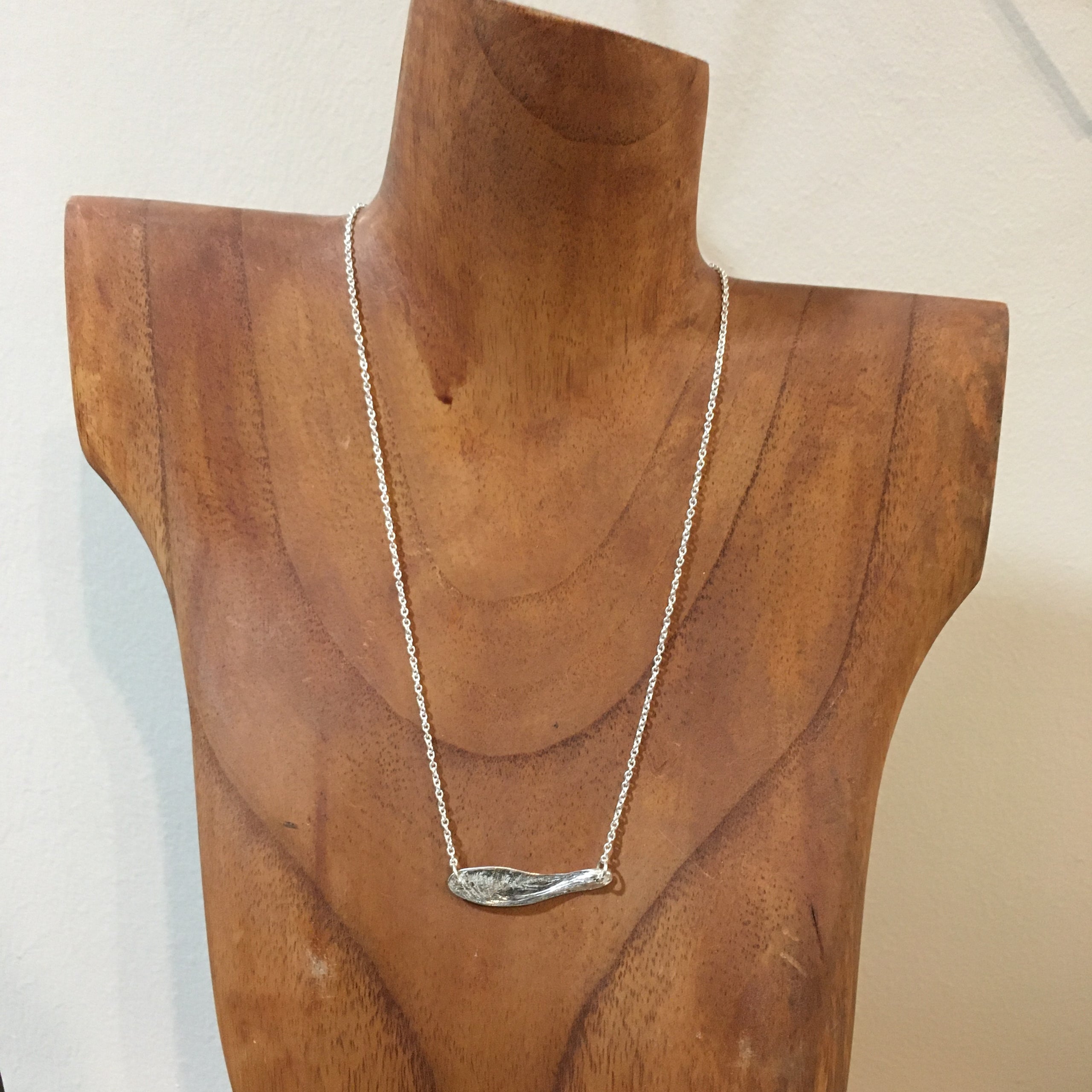Collier Samare d'Érable Argenté / Silver Maple Samara Necklace - NSA37 | Atelier-boutique Femme ...